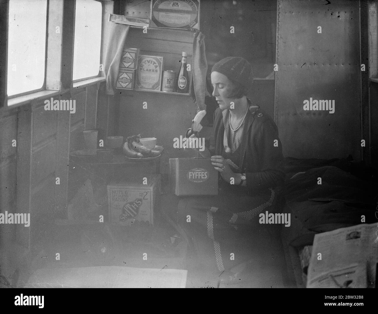 Mrs Victor Bruce breaks British Air Endurance Record . The Saro A.21 ...