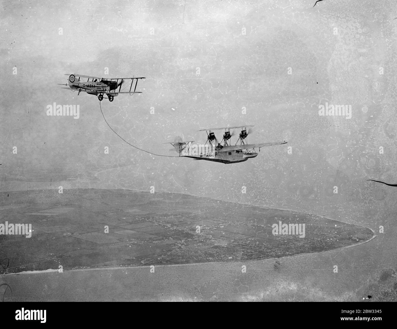 Mrs Victor Bruce breaks British Air Endurance Record . The Saro A.21 ...