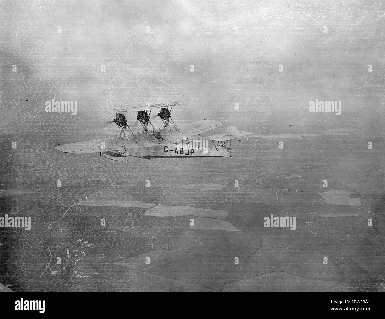 Mrs Victor Bruce breaks British Air Endurance Record . The Saro A.21 ...