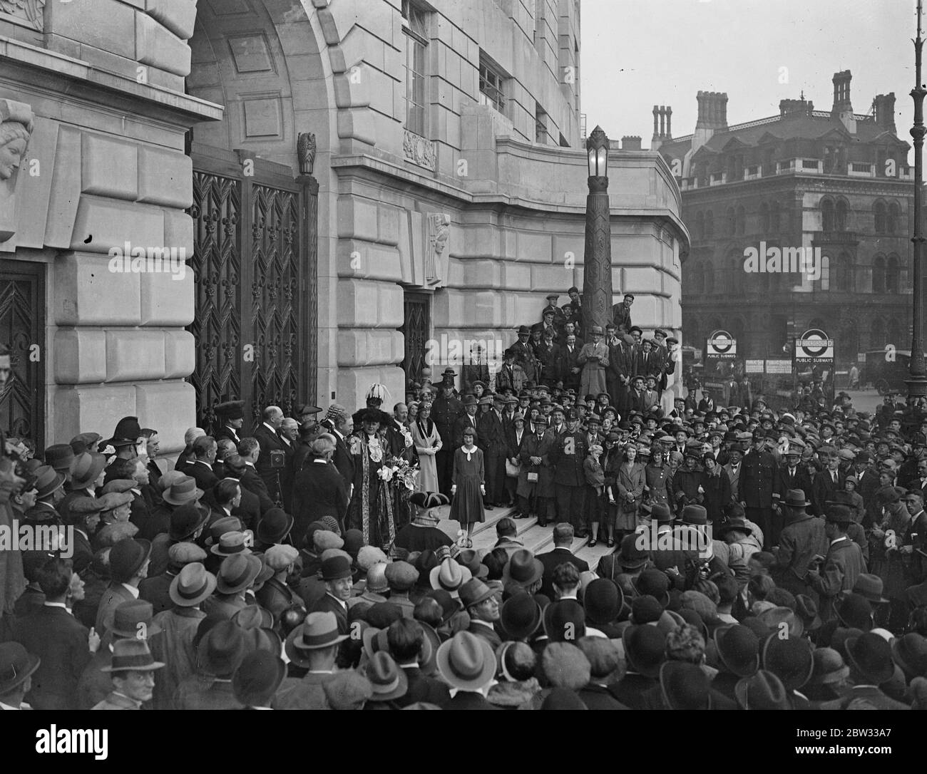 Lord Mayor opens Unilever House . The Lord Mayor , Sir Maurice Jenks ...