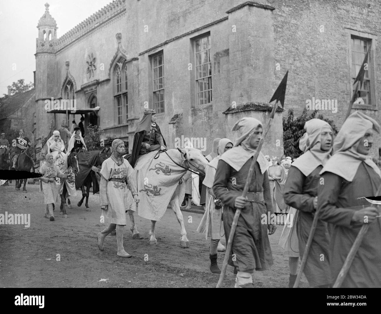 Villagers england Black and White Stock Photos & Images - Alamy