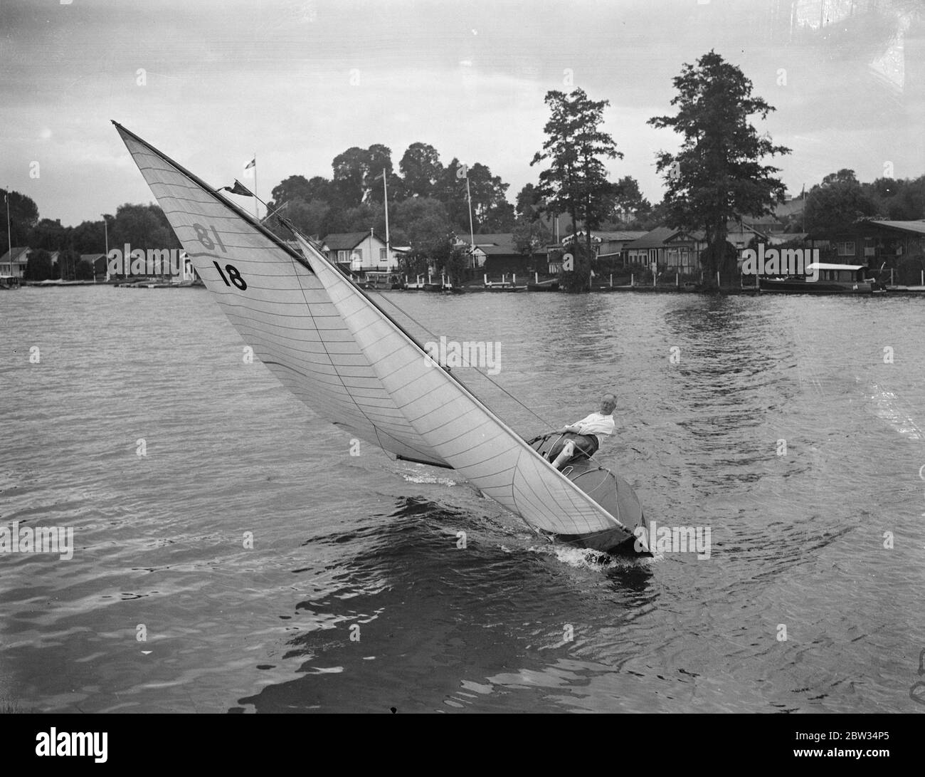 Royal canoe club hi-res stock photography and images - Alamy