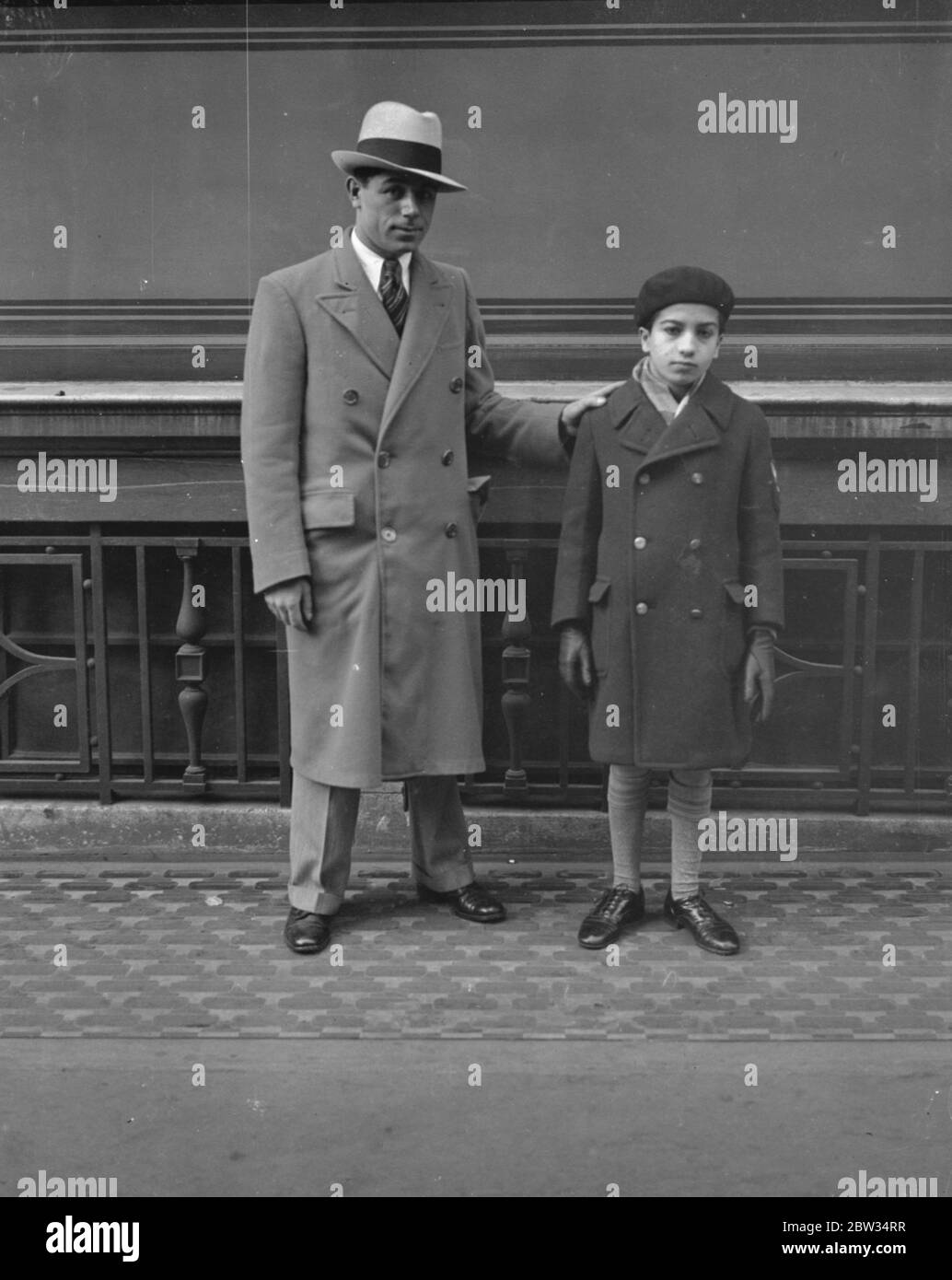 Twelve year old boy violinist wonder makes first appearance in London ...