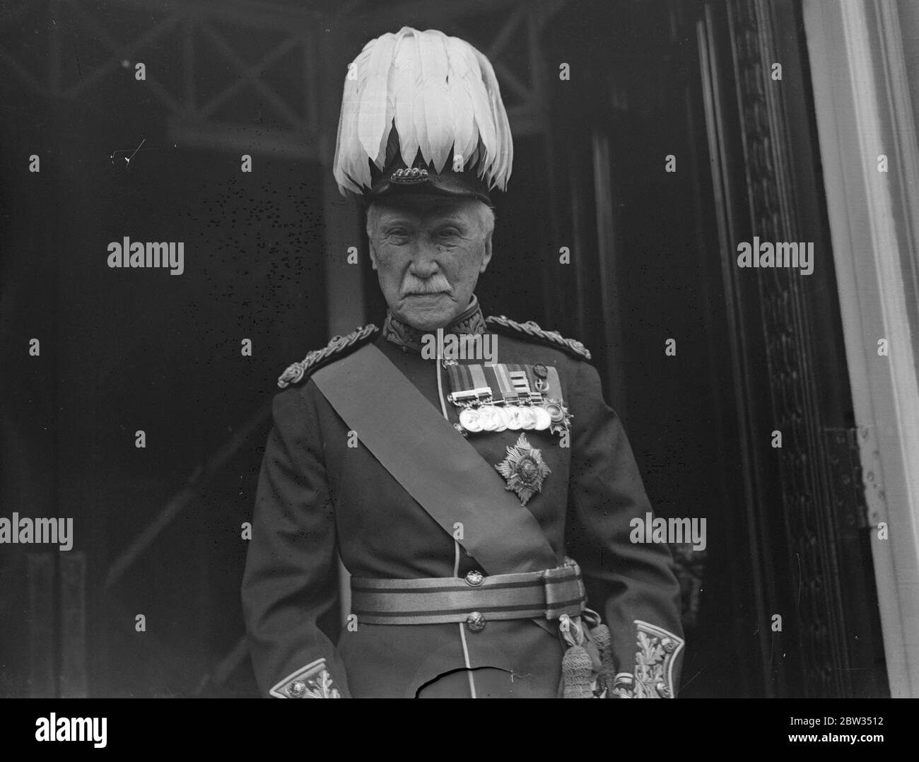 Ninety year old General goes to the King 's levee . General Sir Bindon ...