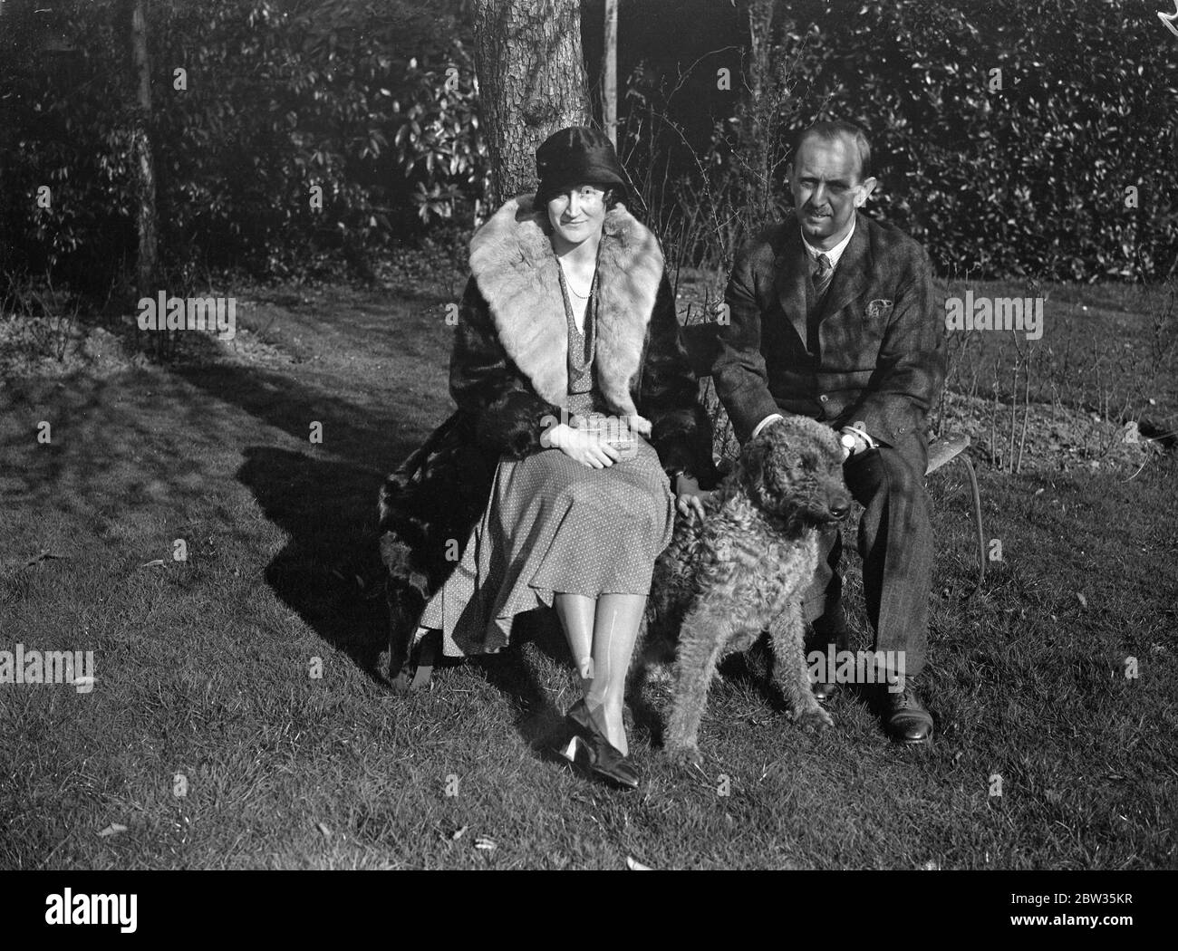 Mr Vivian Arthur Sharp , headmaster of Grove Park School , Kingsbury ...