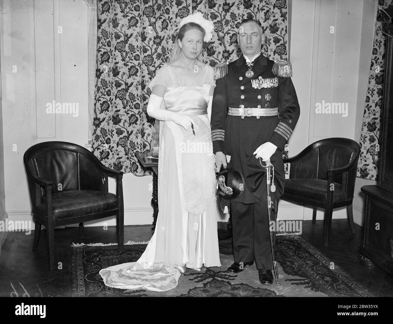 Historical german attire Black and White Stock Photos & Images - Alamy