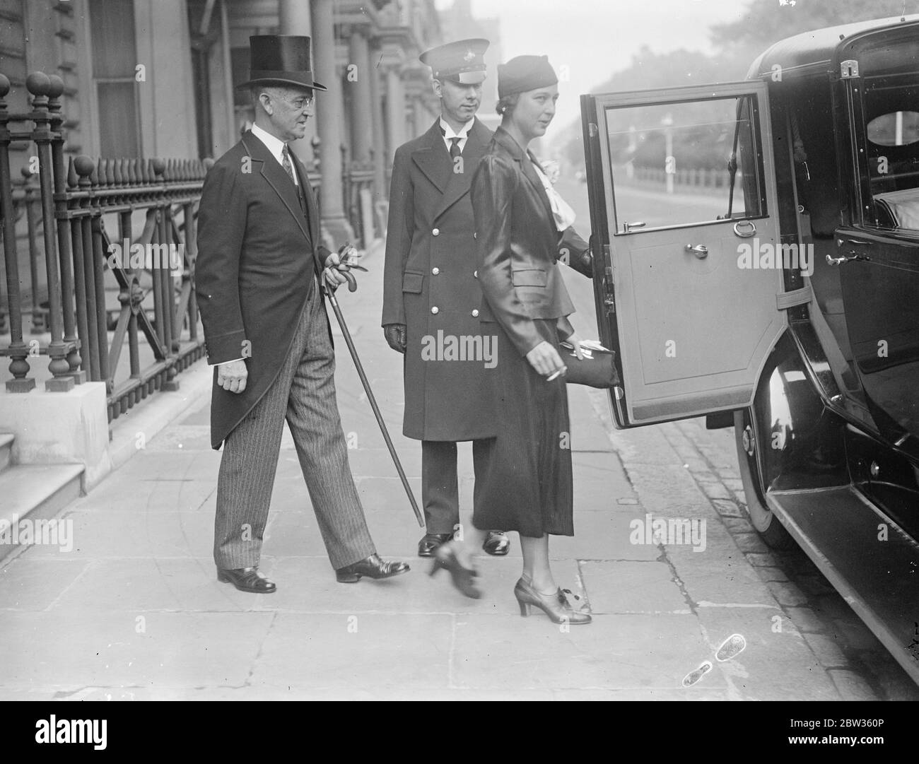 New American Ambassador goes to the Foreign Office . Mr R W Bingham ...