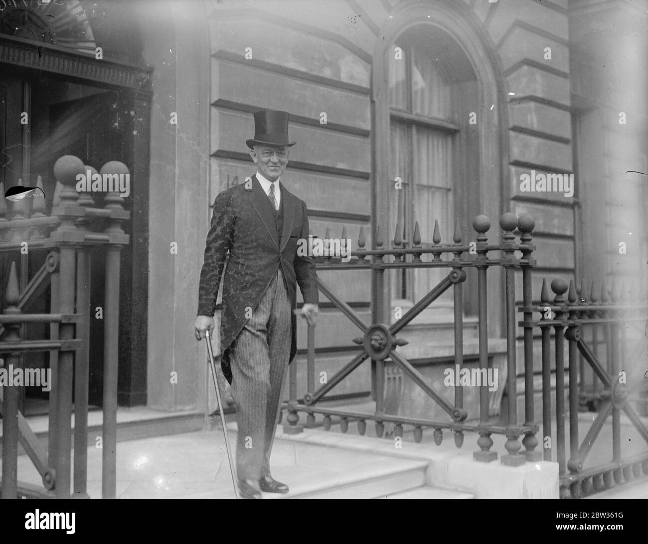 New American Ambassador goes to the Foreign Office . Mr R W Bingham ...