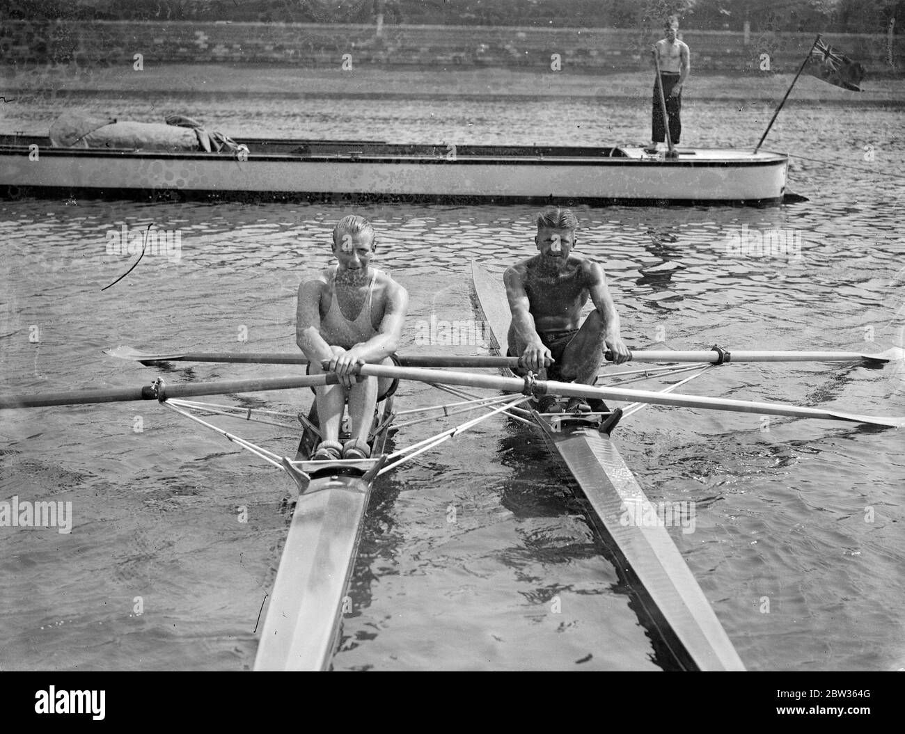 German sculler trains at Putney . G von Opel , the famous German ...