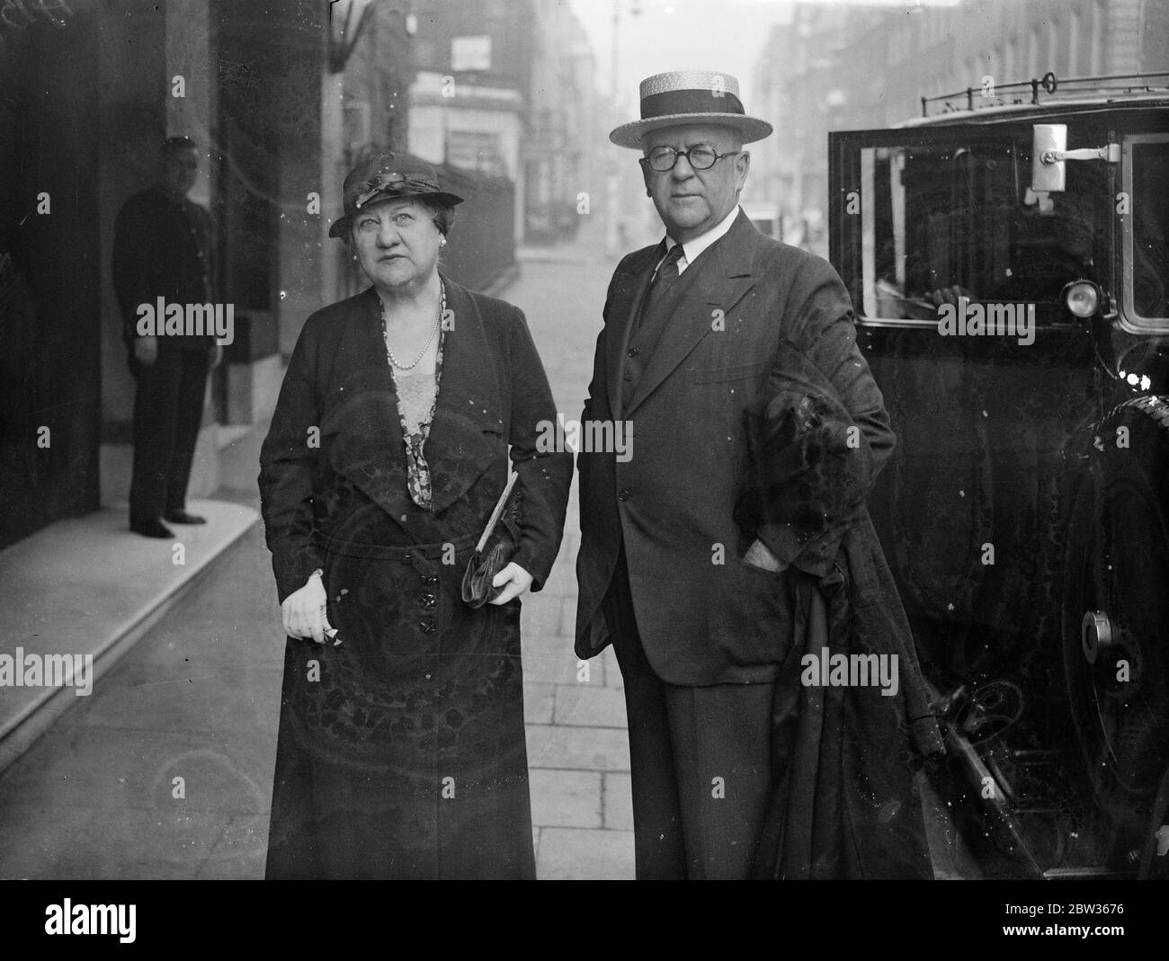 Senator Couzens , man who financed Henry Ford , arrives for economic ...