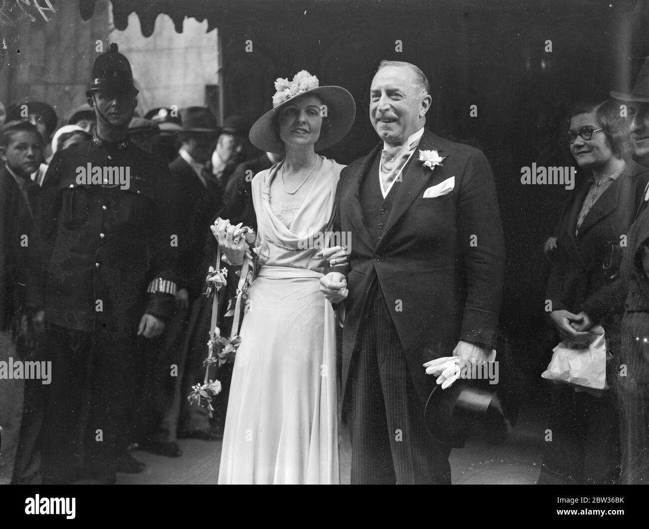 Sir Morgan Crofton weds at city church . Sir Morgan Crofton was married ...