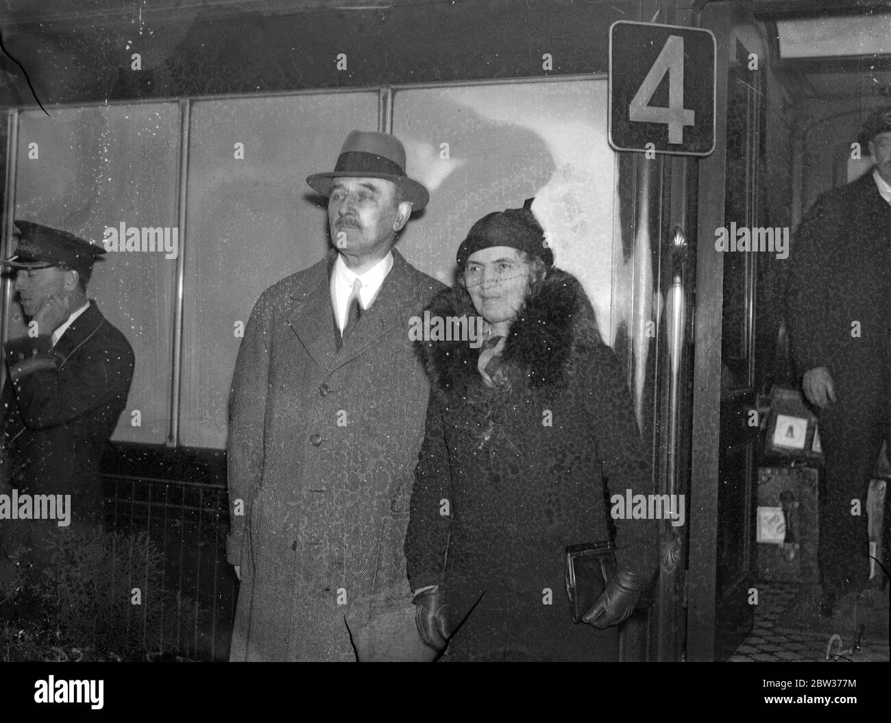 Lord Allenby off to Malaya . Viscount Allenby left Victoria Station ...
