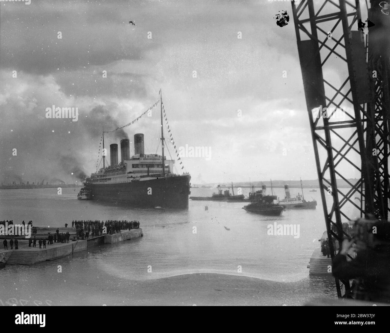 Worlds largest liner enters largest graving dock in world at ...
