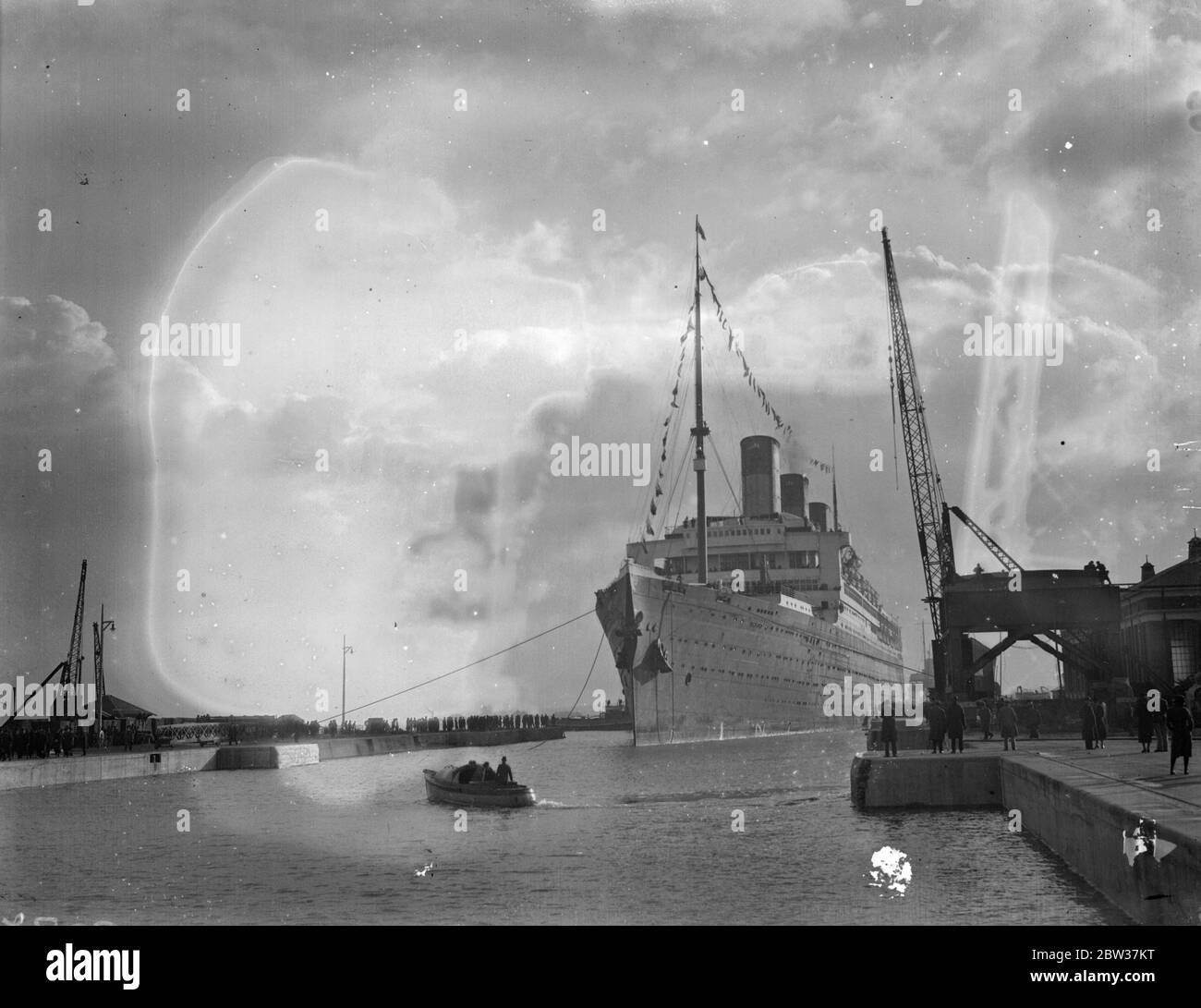 Worlds largest liner enters largest graving dock in world at ...