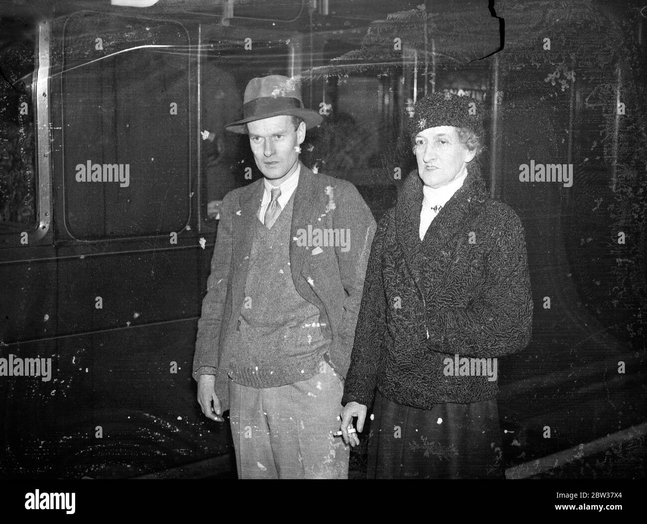 Lady Oxford and Anthony Asquith off to Vienna . Lady Oxford and her son ...