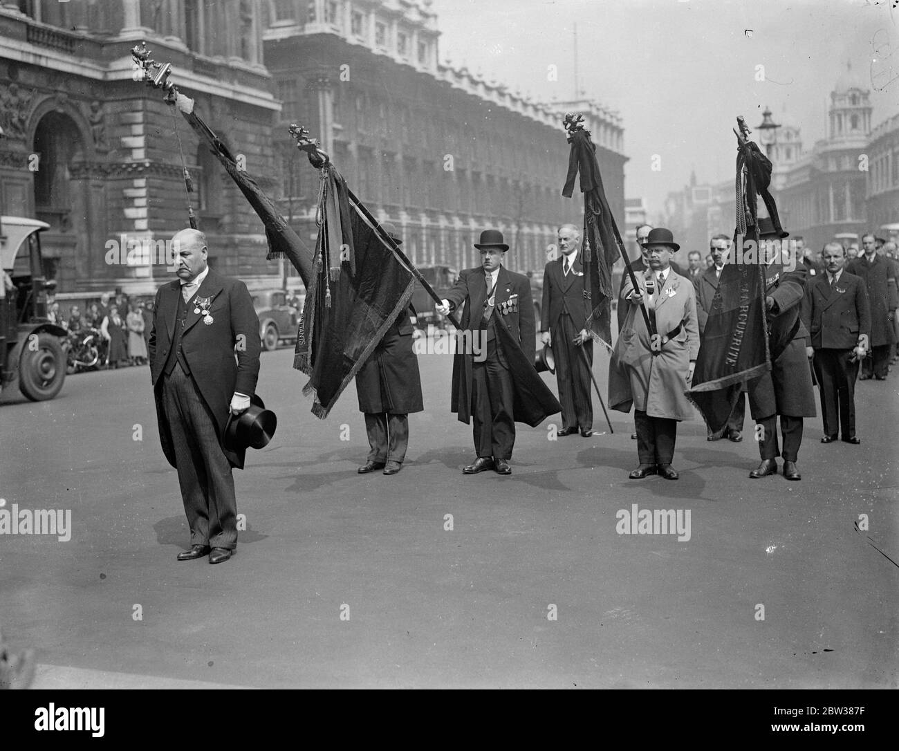 Antelope head crest Black and White Stock Photos & Images - Alamy