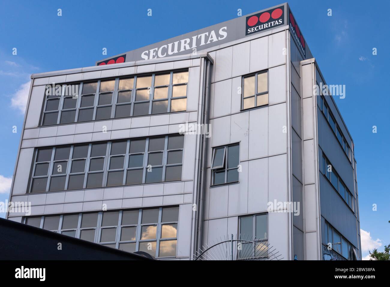 Securitas hi-res stock photography and images - Alamy