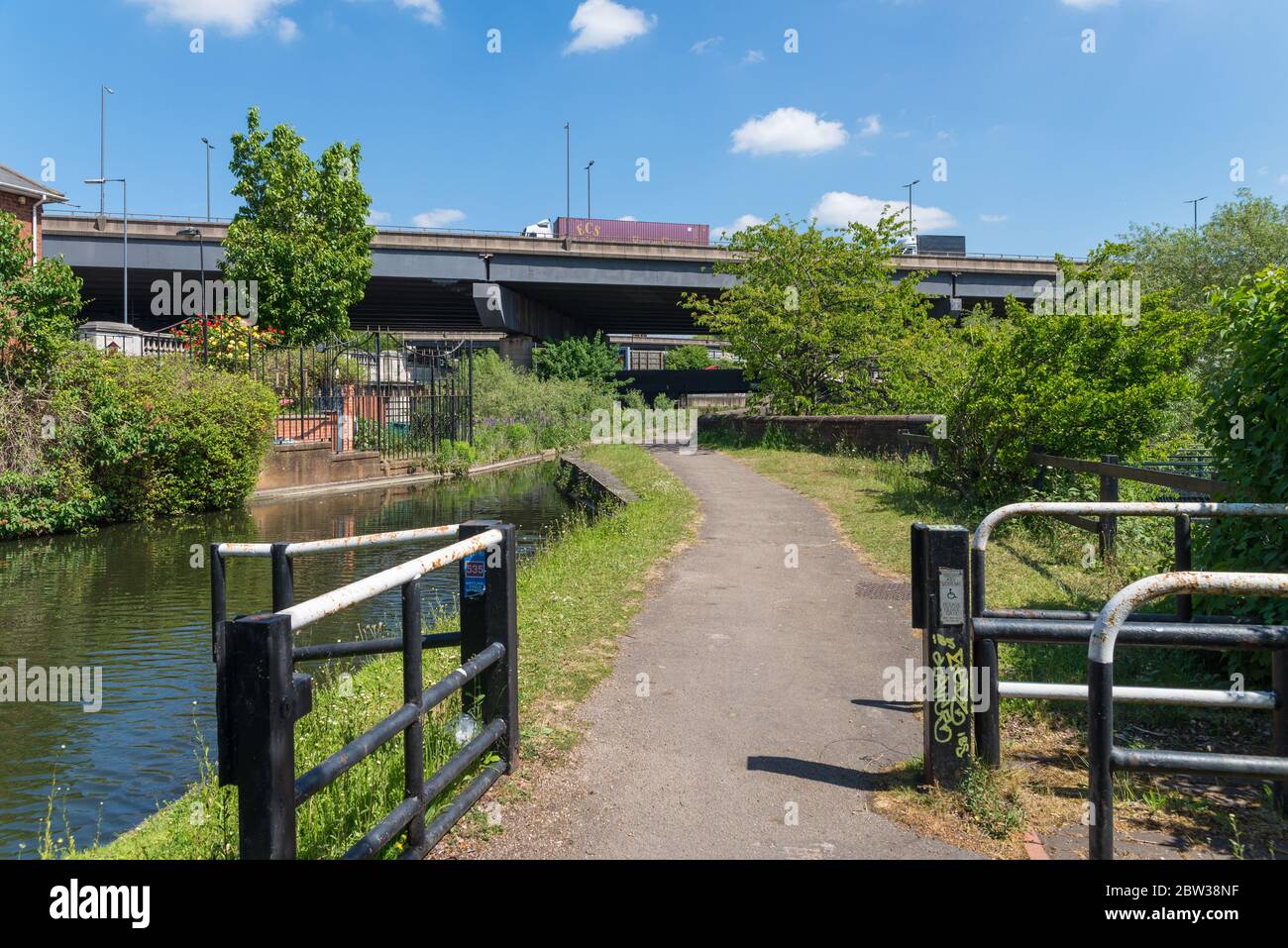 The Birmingham and Fazeley Canal in Nechells, Birmingham close to the ...