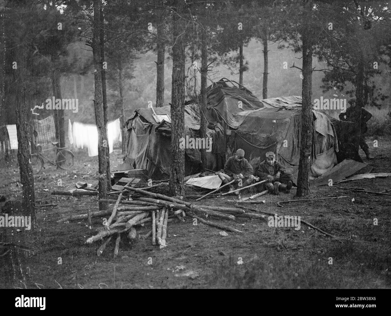 Historic caravans in the 1930s hi-res stock photography and images - Alamy
