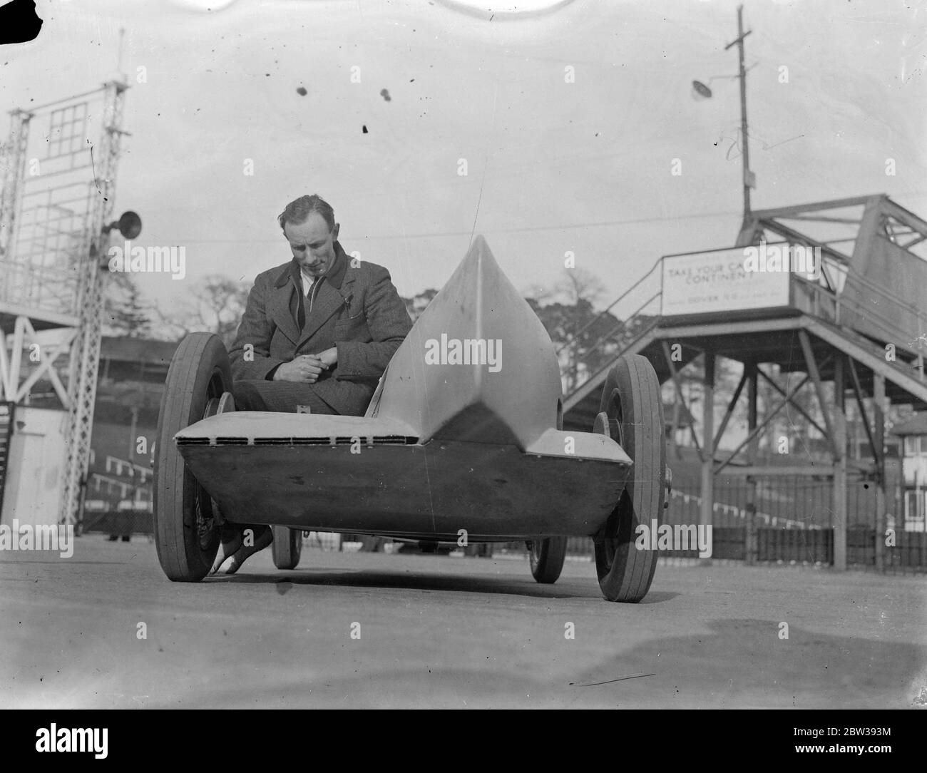 Weird car for Easter Monday racing at Brooklands . Mr H G Dobbs with ...