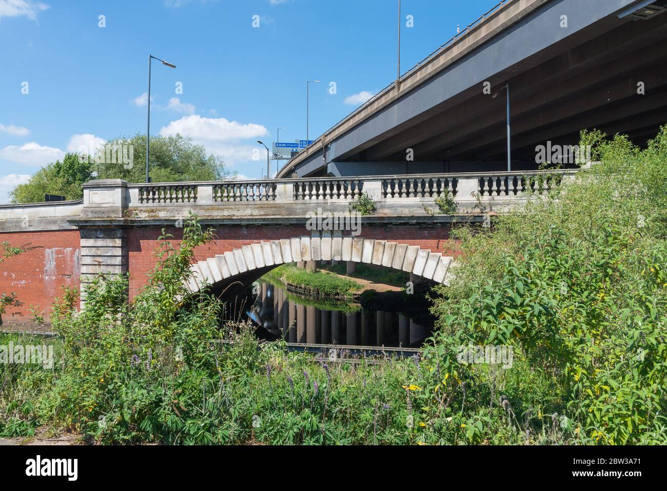Brick bridge under motorway hi-res stock photography and images - Alamy