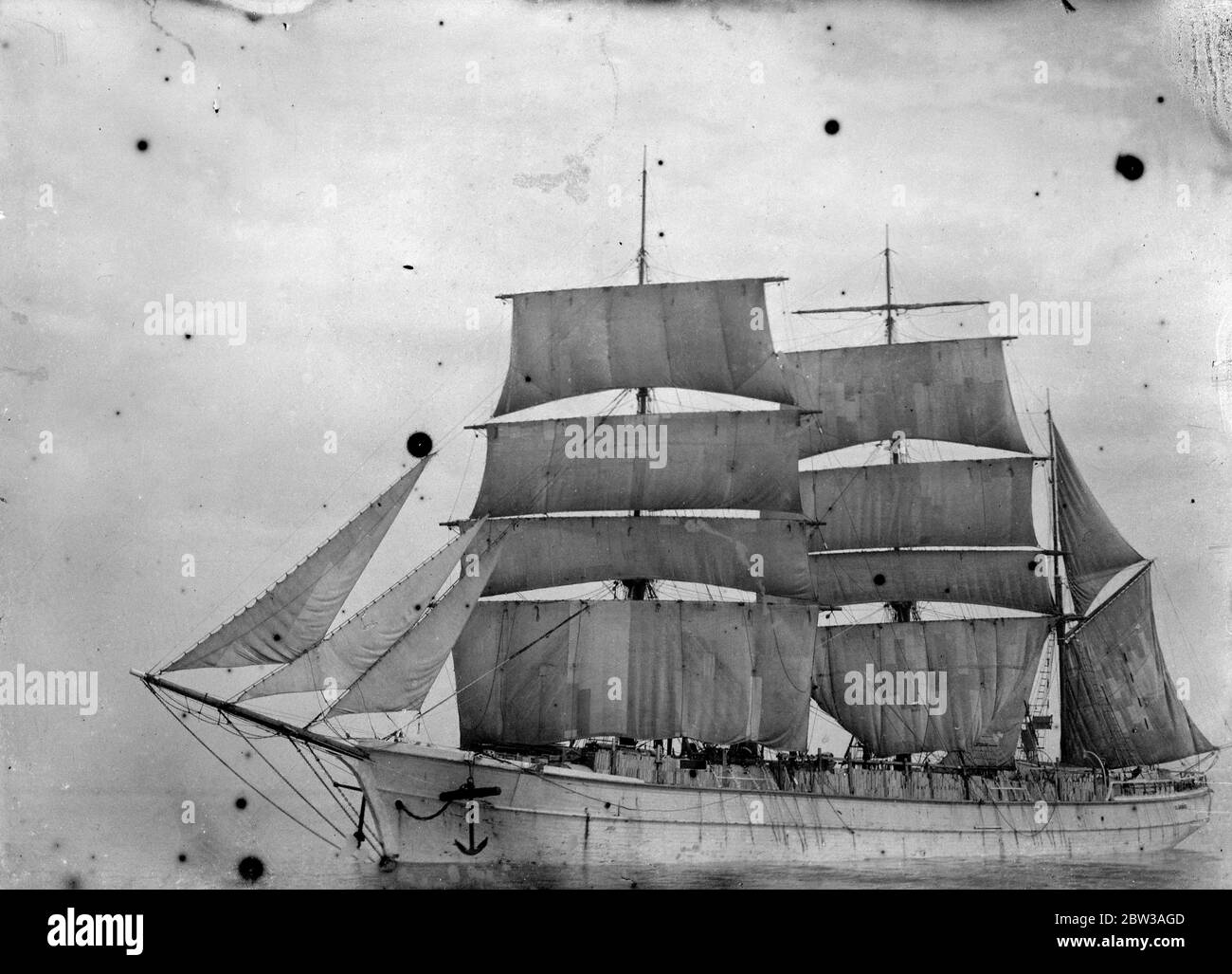Three Masted Black and White Stock Photos & Images - Alamy