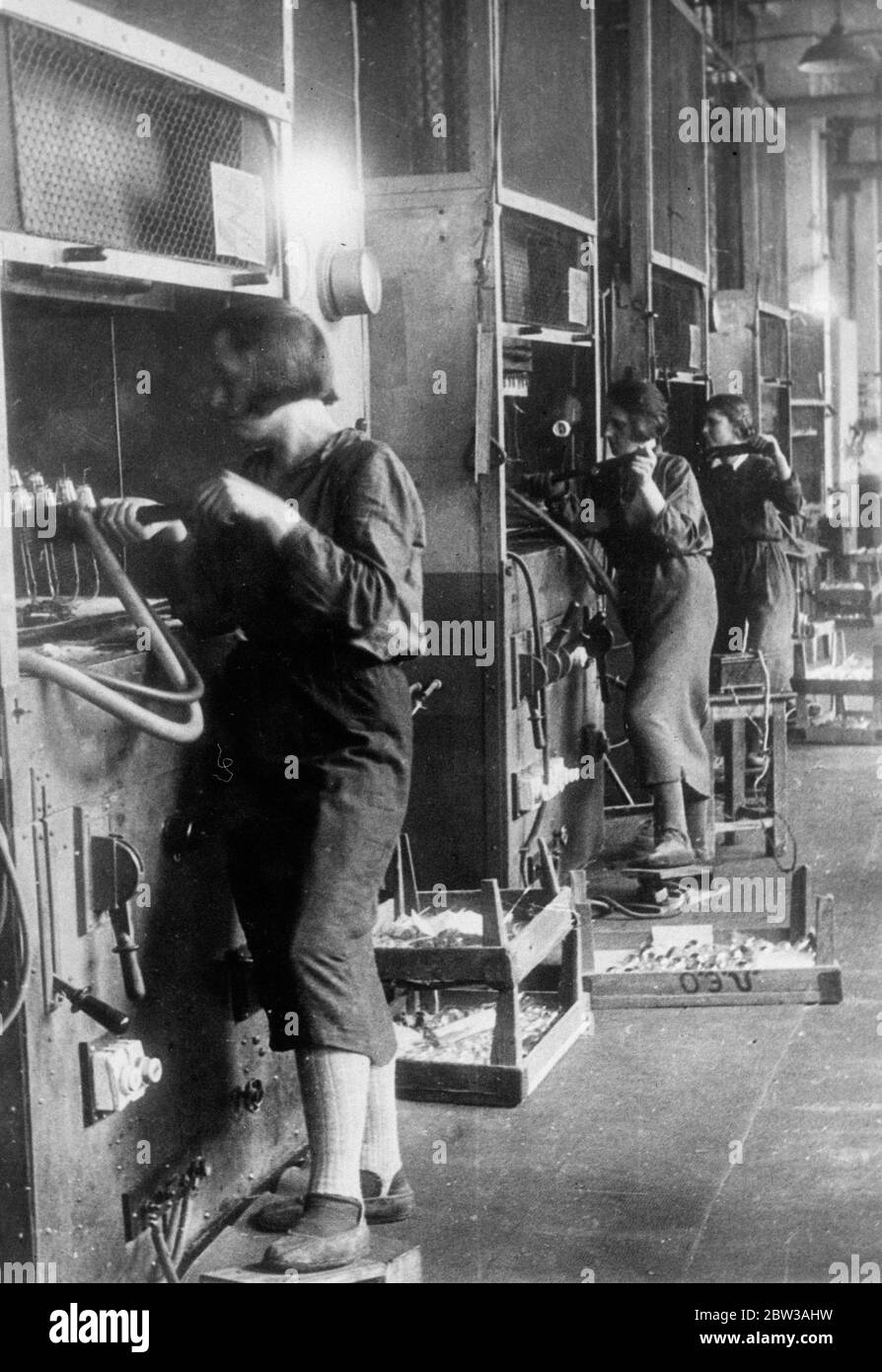 Black workers 1934 Black and White Stock Photos & Images - Alamy