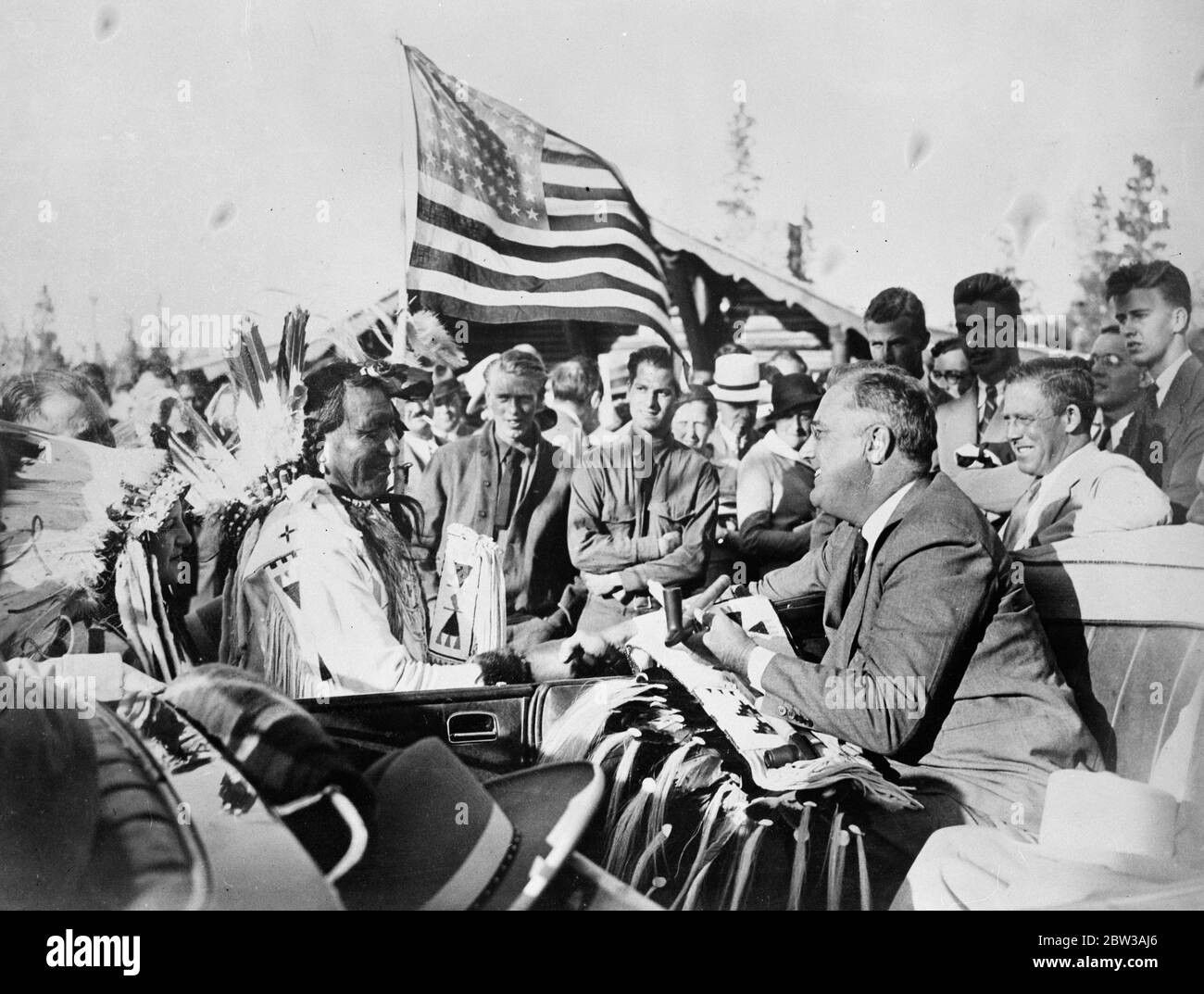 Native american stars historic hi-res stock photography and images - Alamy