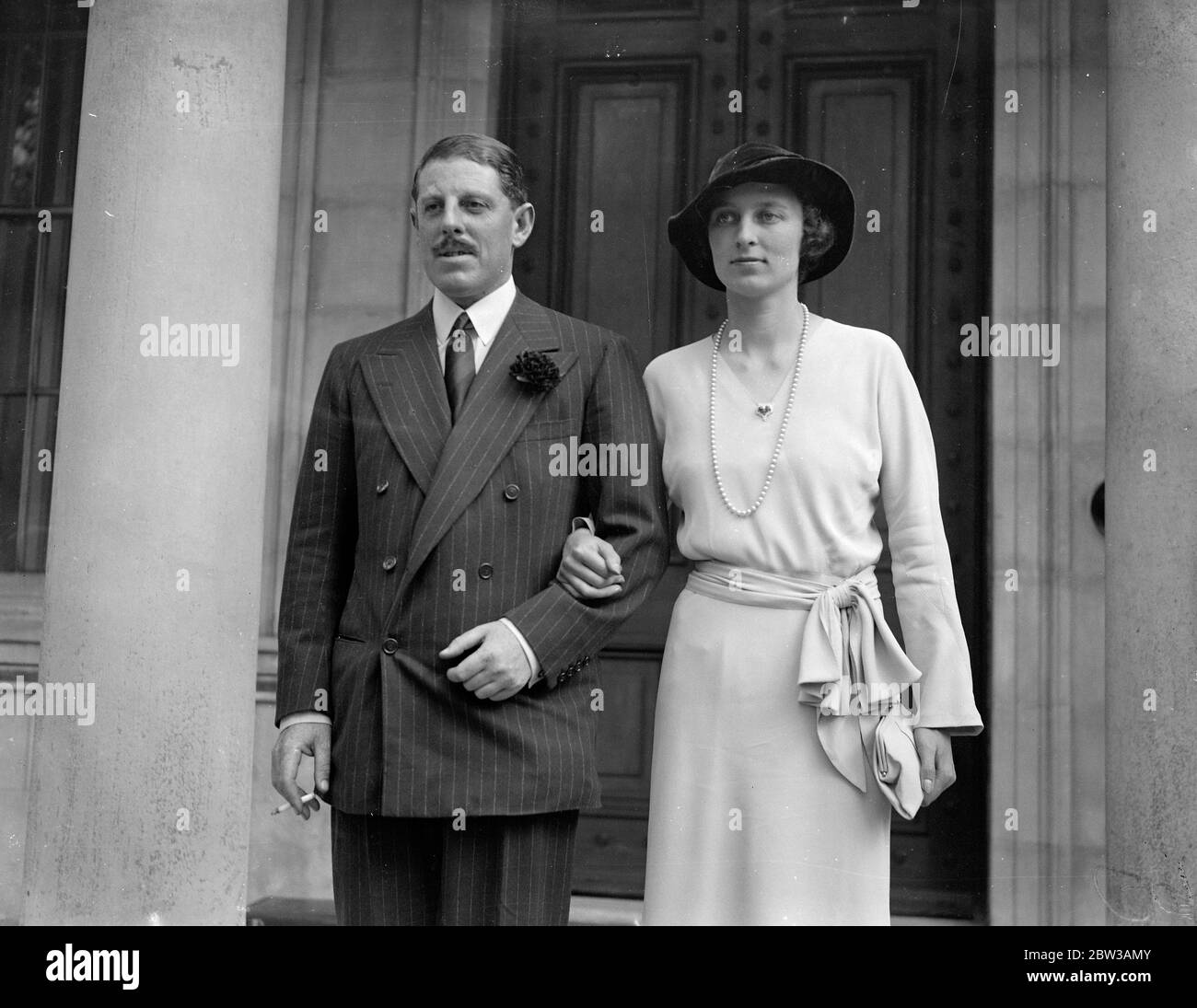 Miss Lettice Ward has secret wedding at city church . Photo shows the ...