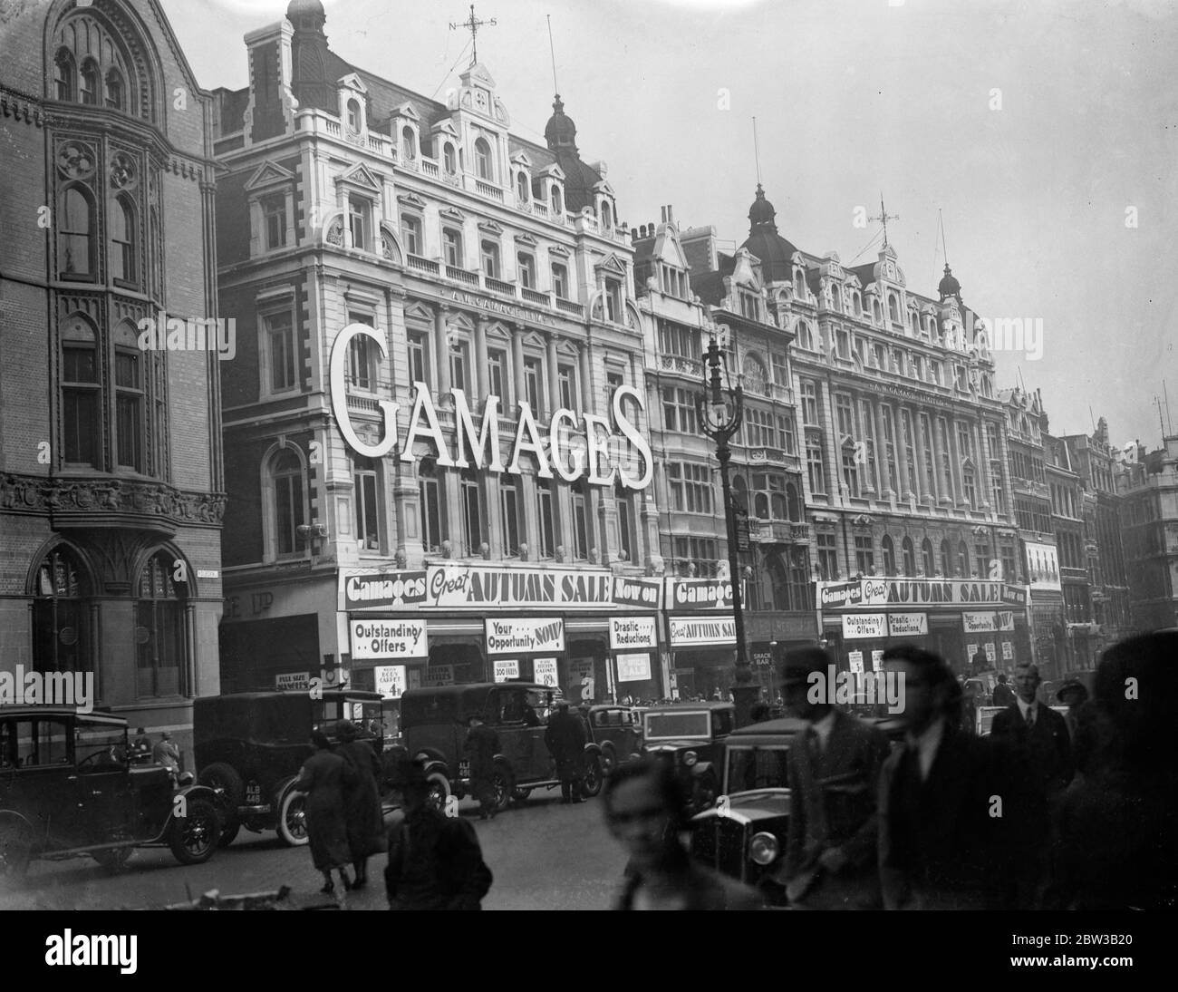 Department stores history historical hi-res stock photography and ...