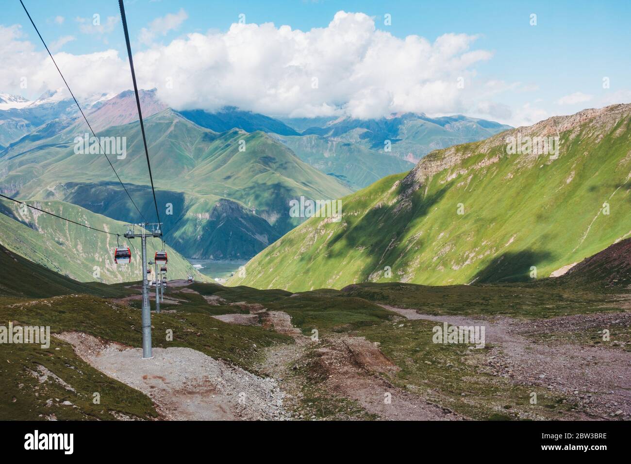 Gudauri ski cable car gondola hi-res stock photography and images - Alamy