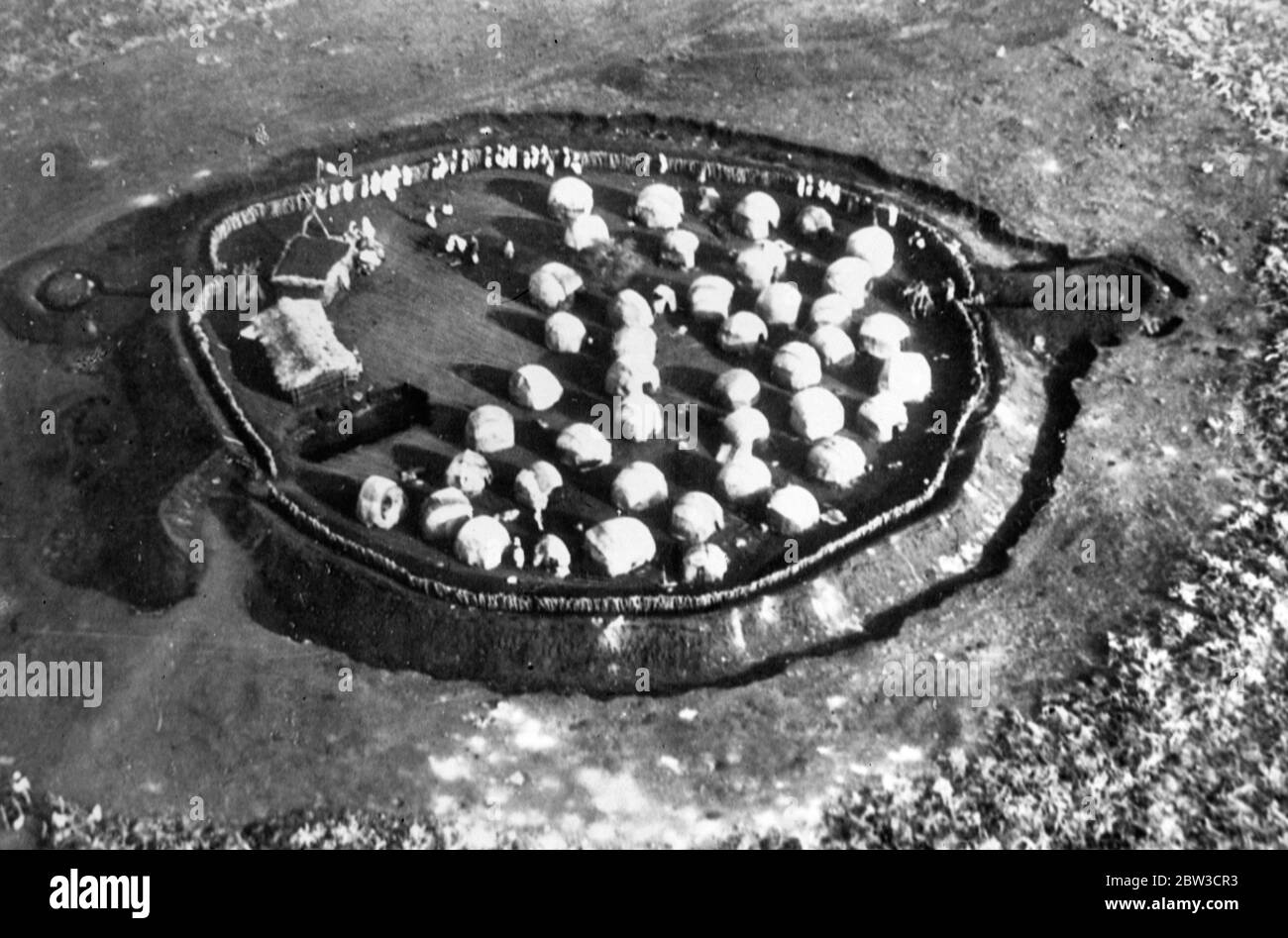 Italian forces now reported advancing from Wal Wal . Aerial view of Wal ...