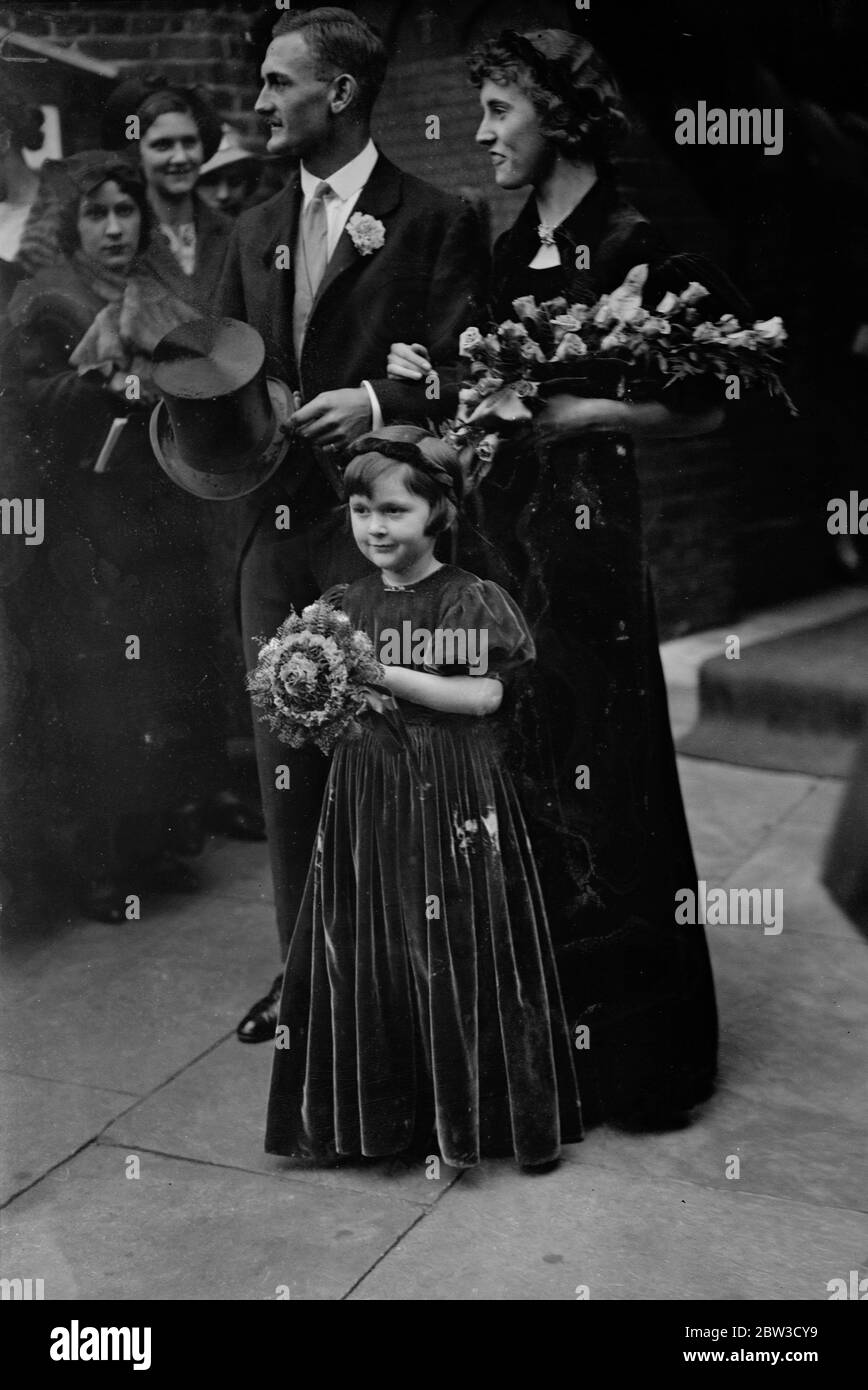 Officer who flew from India marries at Chelsea Old Church . Mr Hugh ...