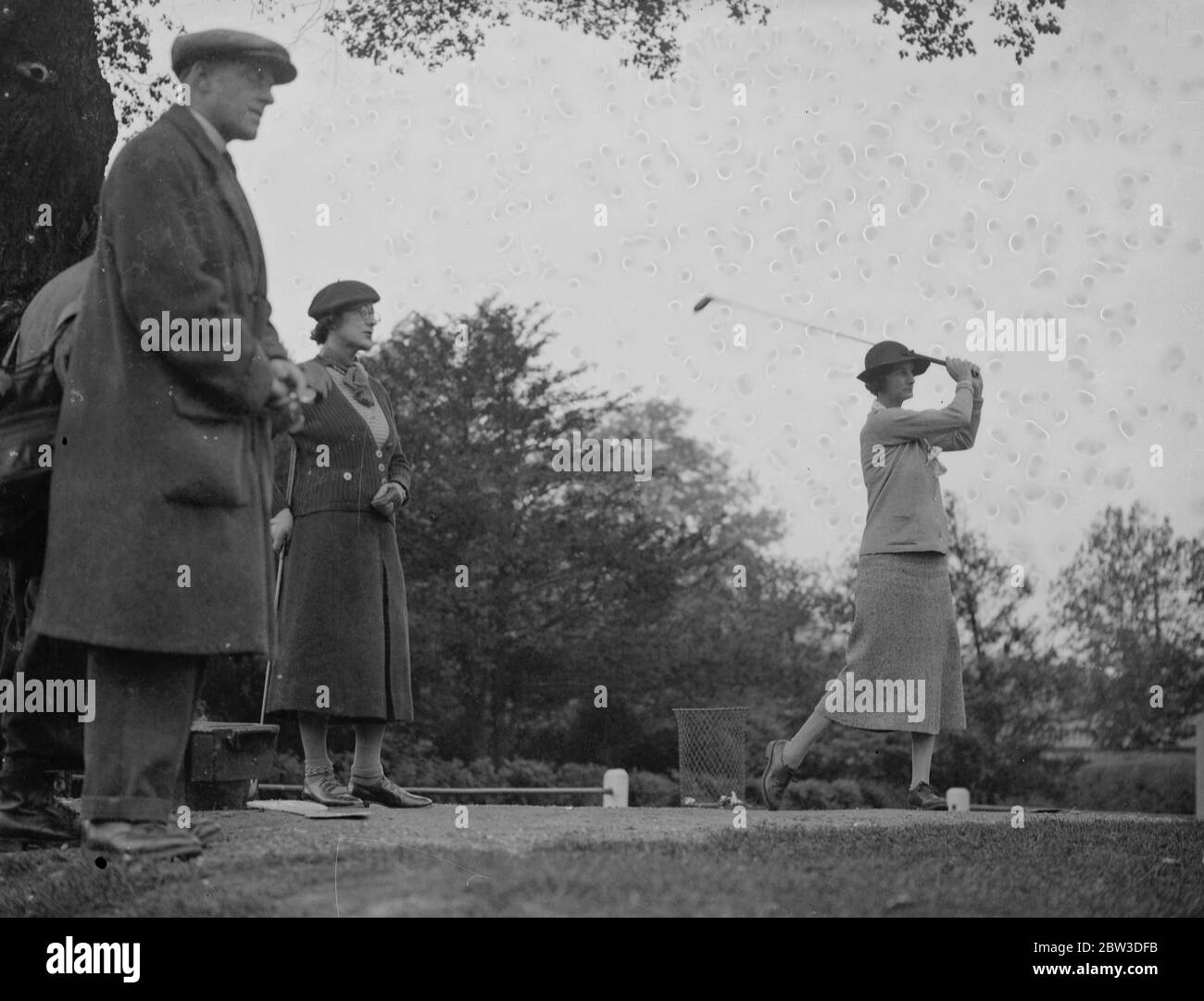 Lady golf hi-res stock photography and images - Alamy