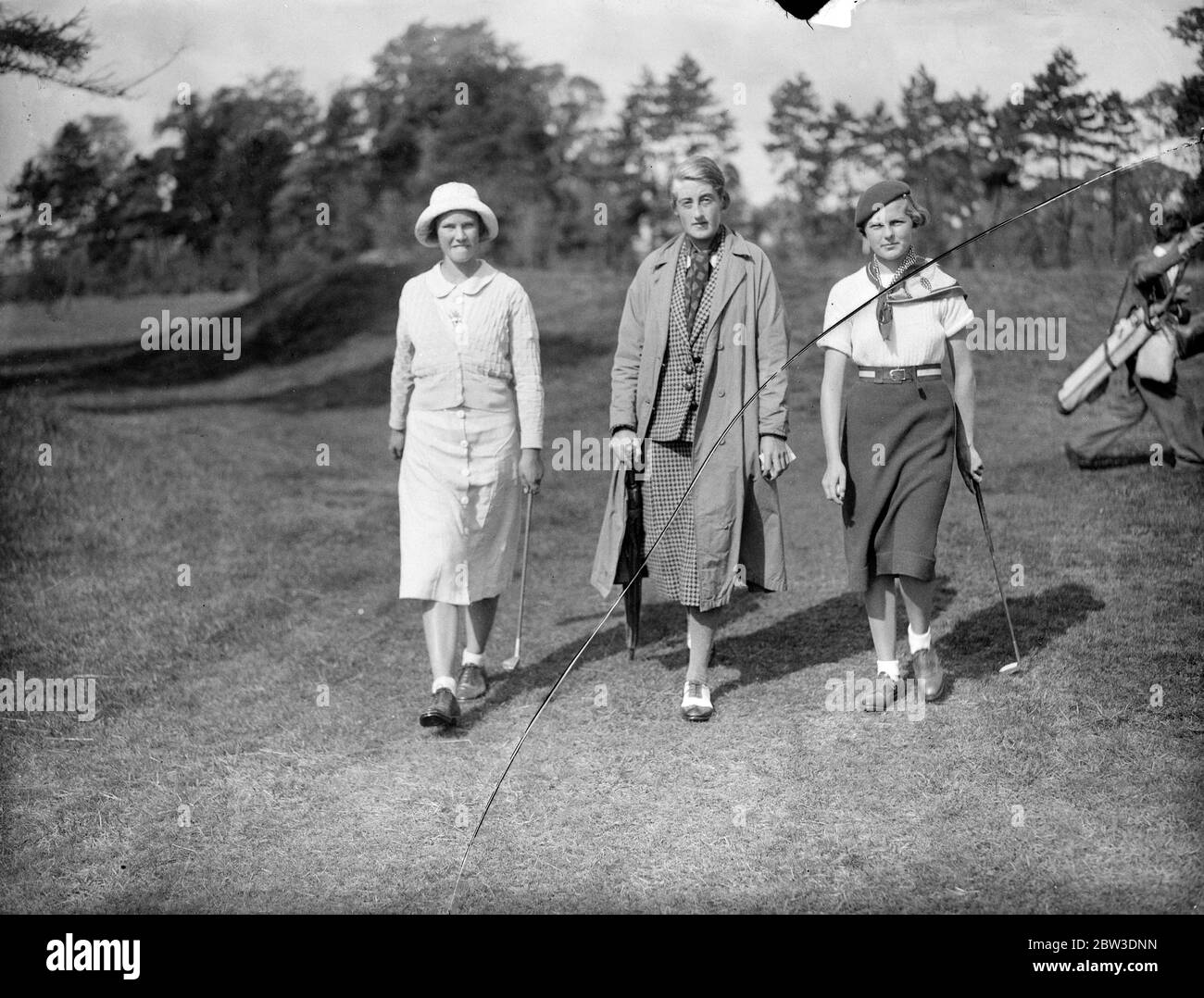 Girl ' s open golf championship at Stoke Poges . Photo shows , Miss ...