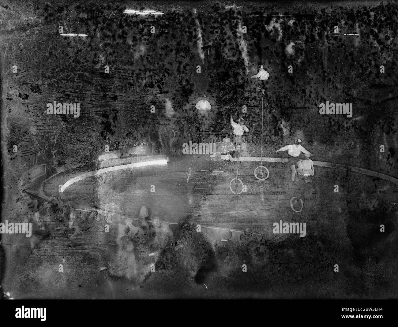 Circus ring hi-res stock photography and images - Alamy