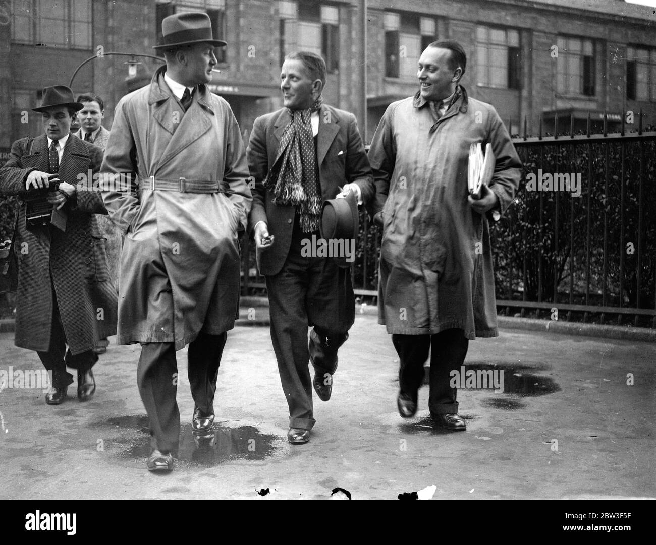 Tommy Rose arrives at Croydon after breaking Cape to London record ...