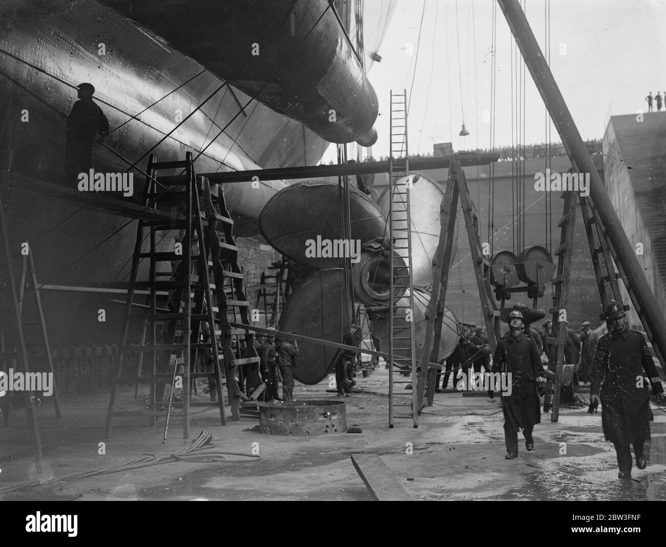 News Transport Ferry Black and White Stock Photos & Images - Alamy