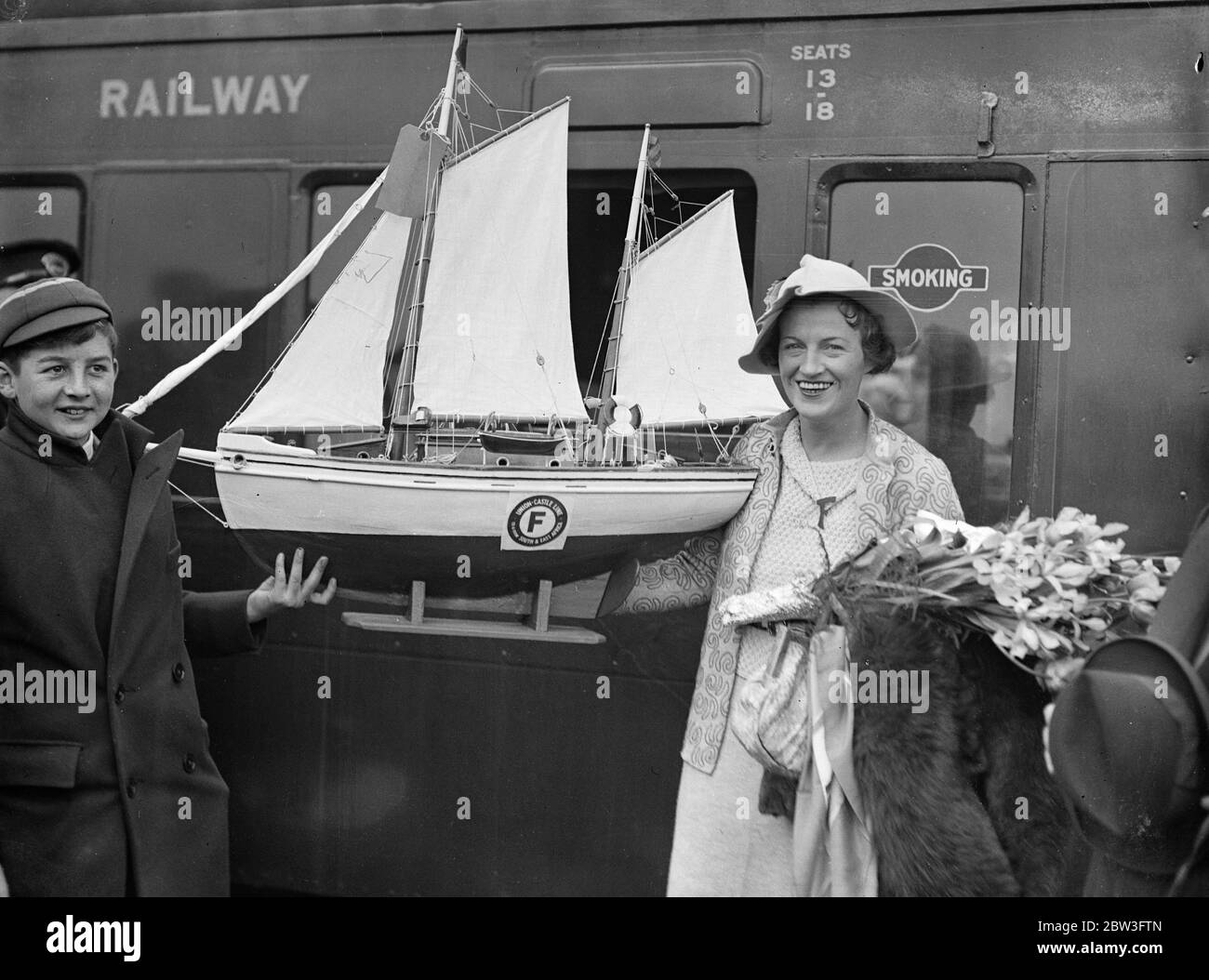 Gracie Fields back in London . Gracie Fields with her nephew , Tony ...