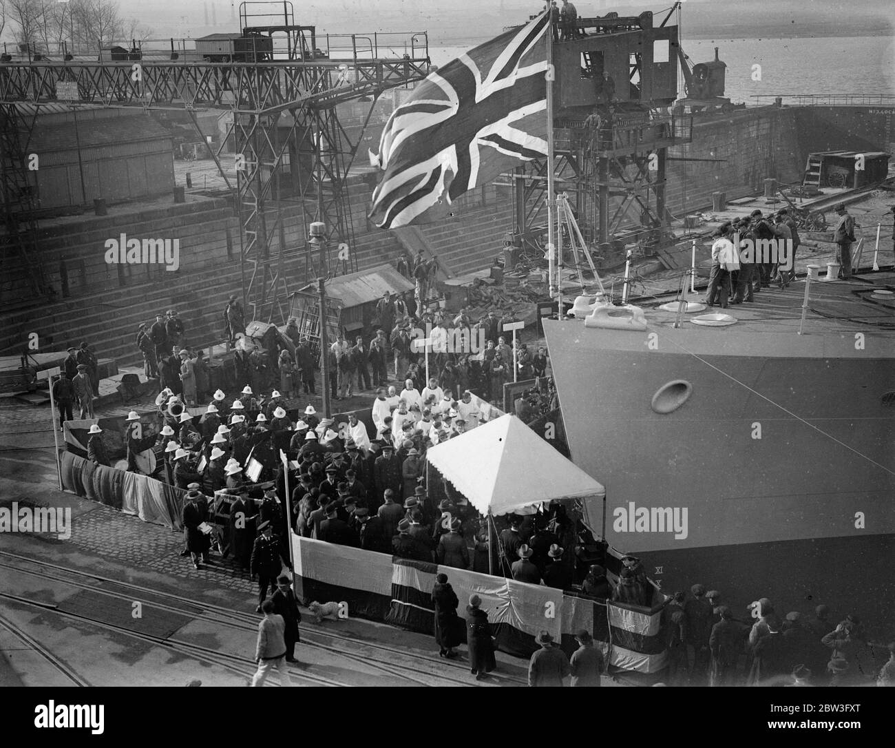 Hms deptford Black and White Stock Photos & Images - Alamy