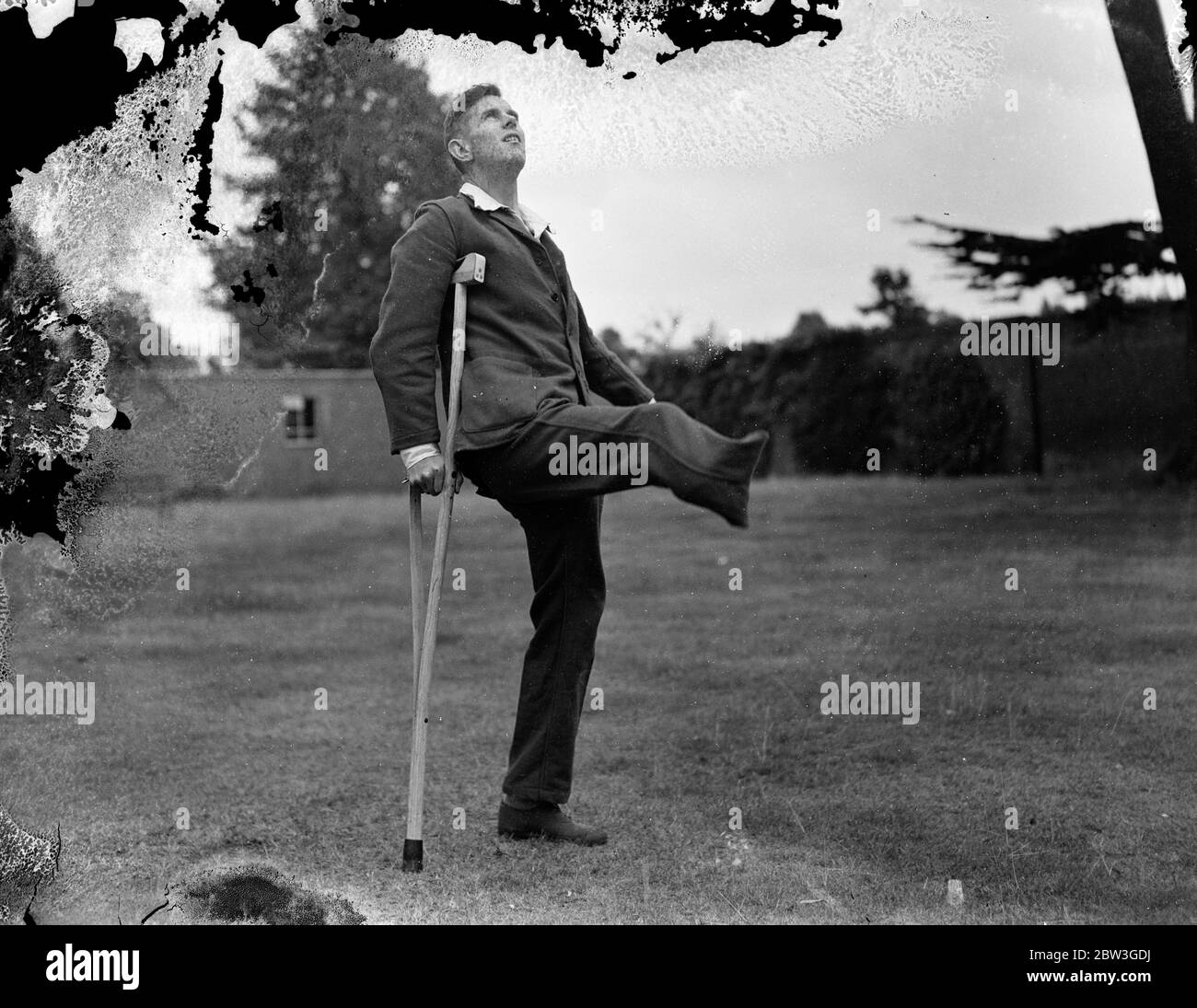 Ted drake arsenal 1936 hi-res stock photography and images - Alamy