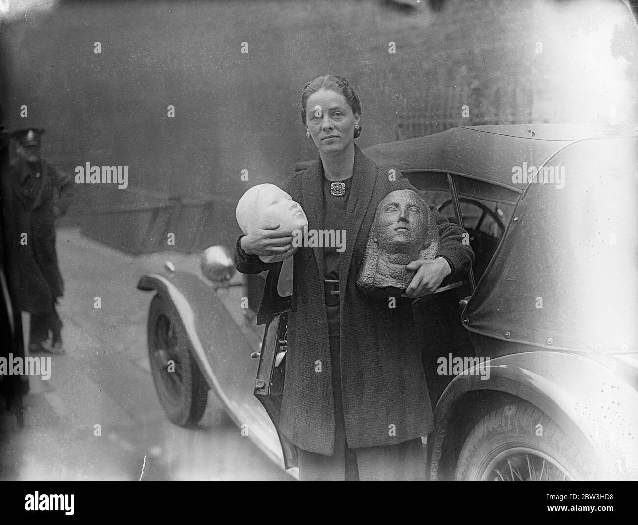 Woman sculptor takes work to Burlington house . This was ' sending in ...