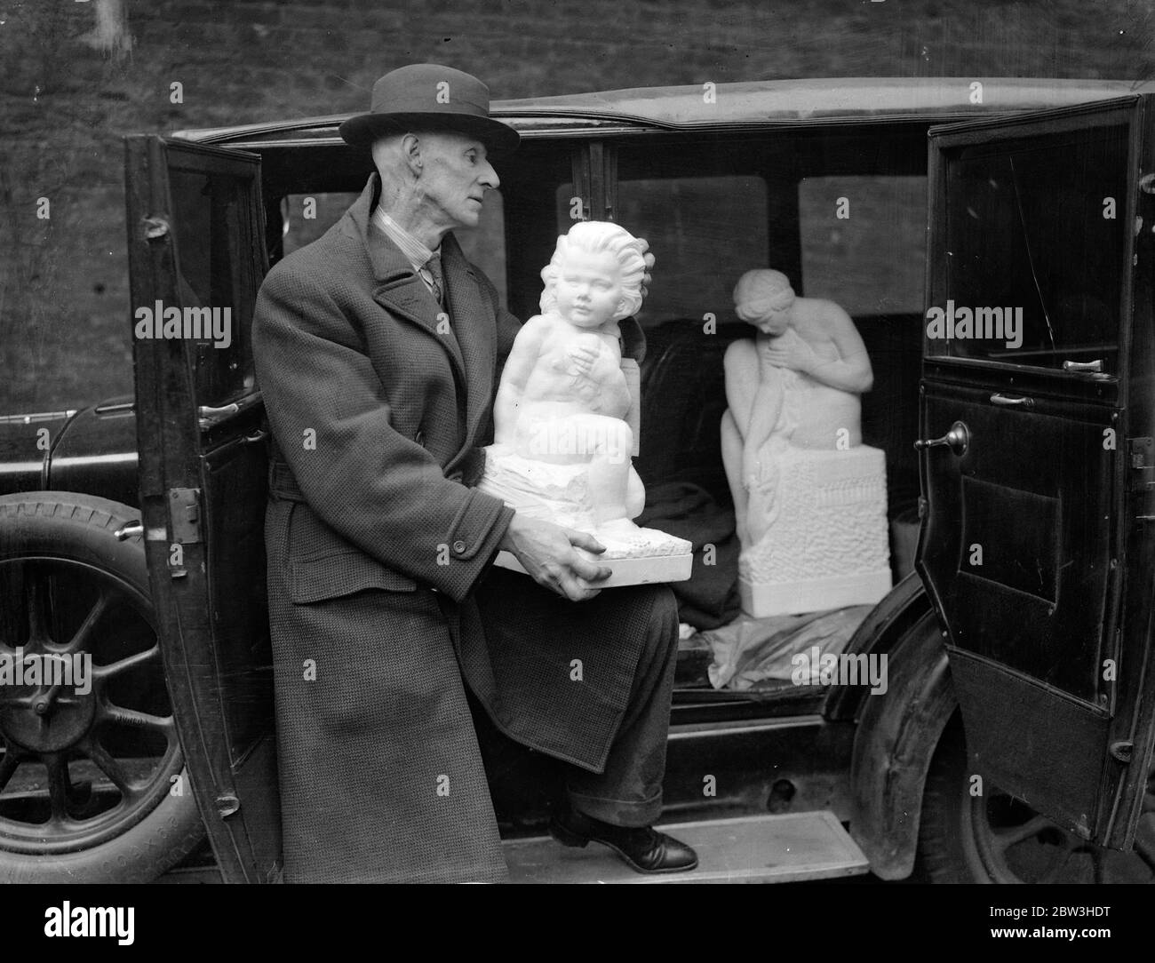 Woman sculptor takes work to Burlington house . This was ' sending in ...