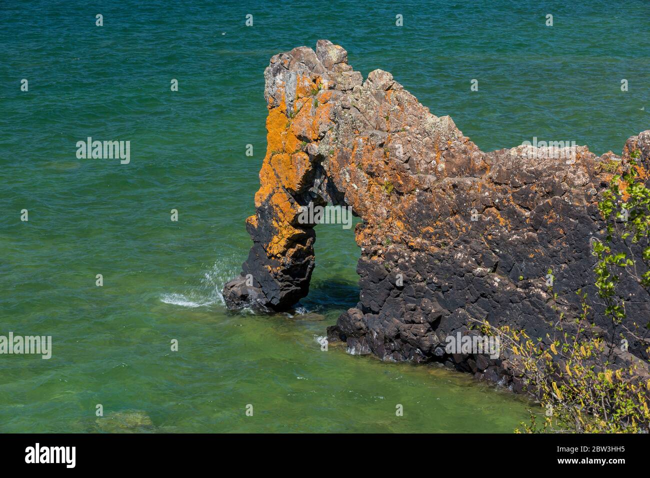 Sedimentary rock formation by sea hi-res stock photography and images ...