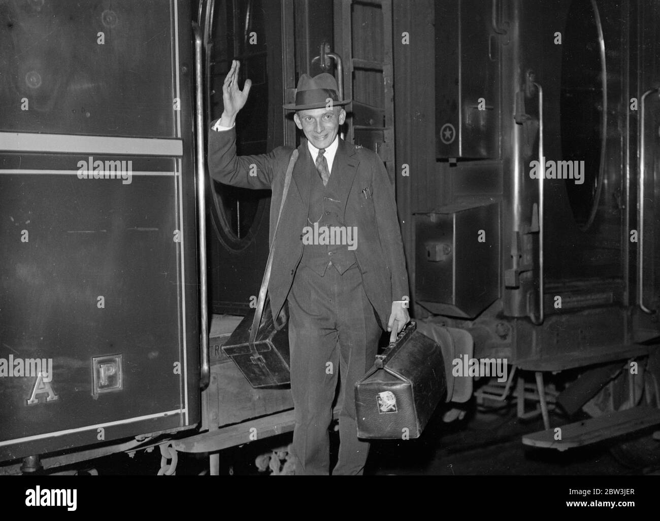 Veteran photographer held on charge of espionage in Austria . Ray ...