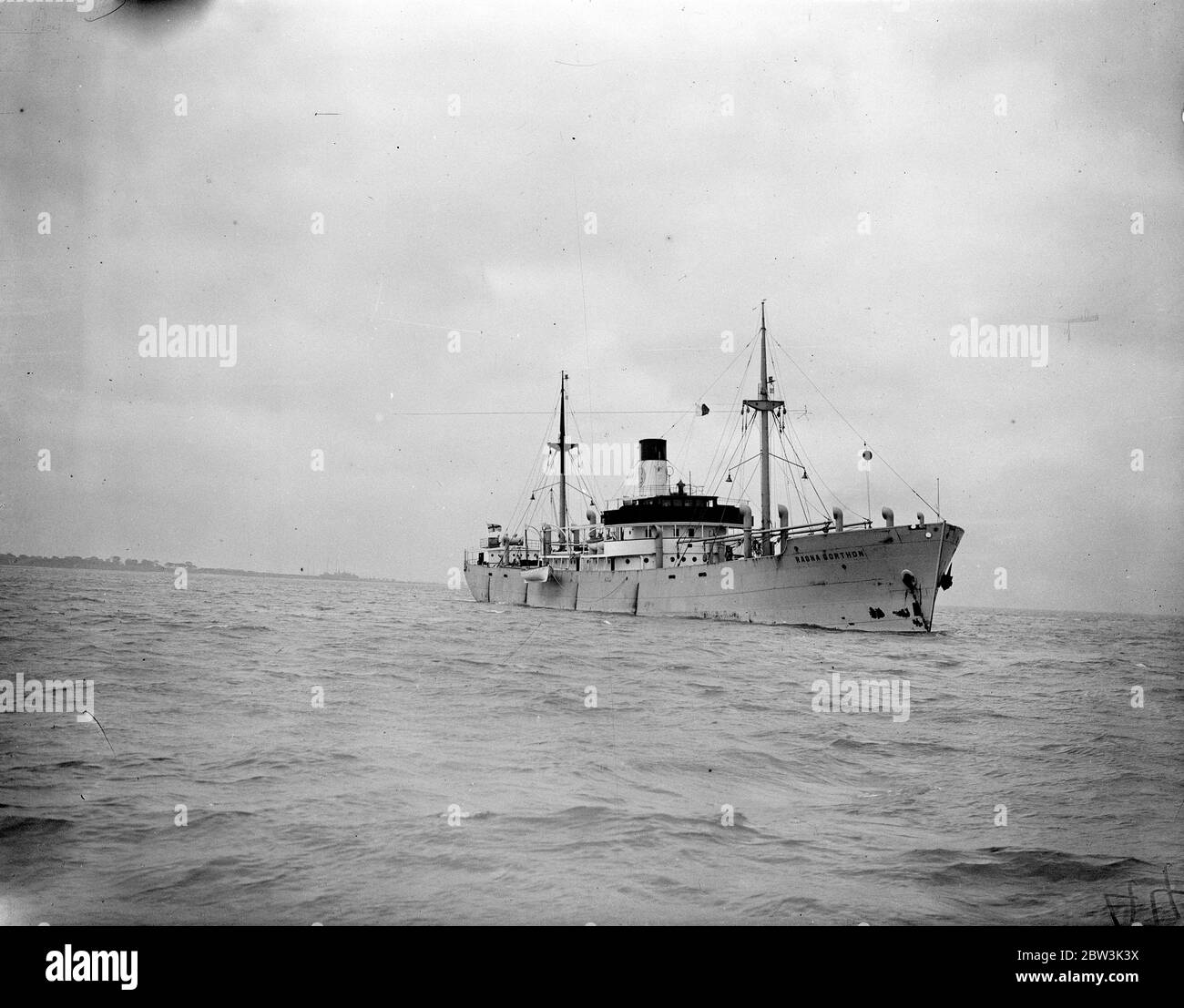 Swedish steamer aground off Walton on Maiden voyage - British women ...