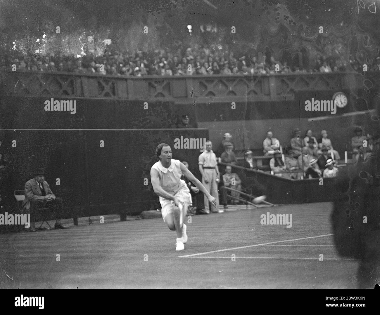 Dorothy round tennis Black and White Stock Photos & Images - Alamy