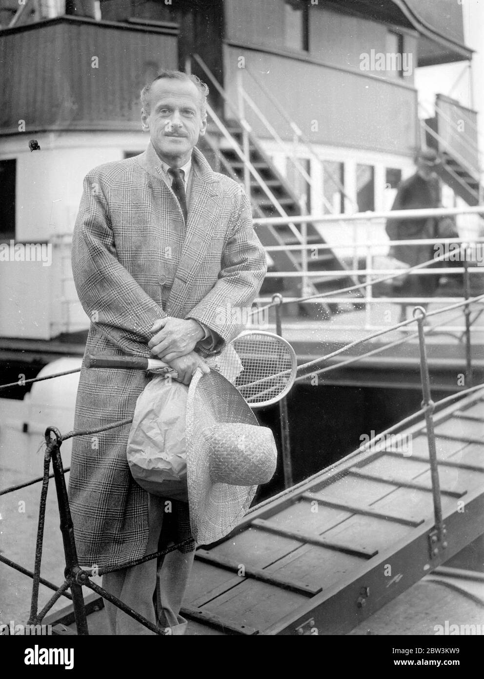 Miles Mander , arrives home after making first British film in ...