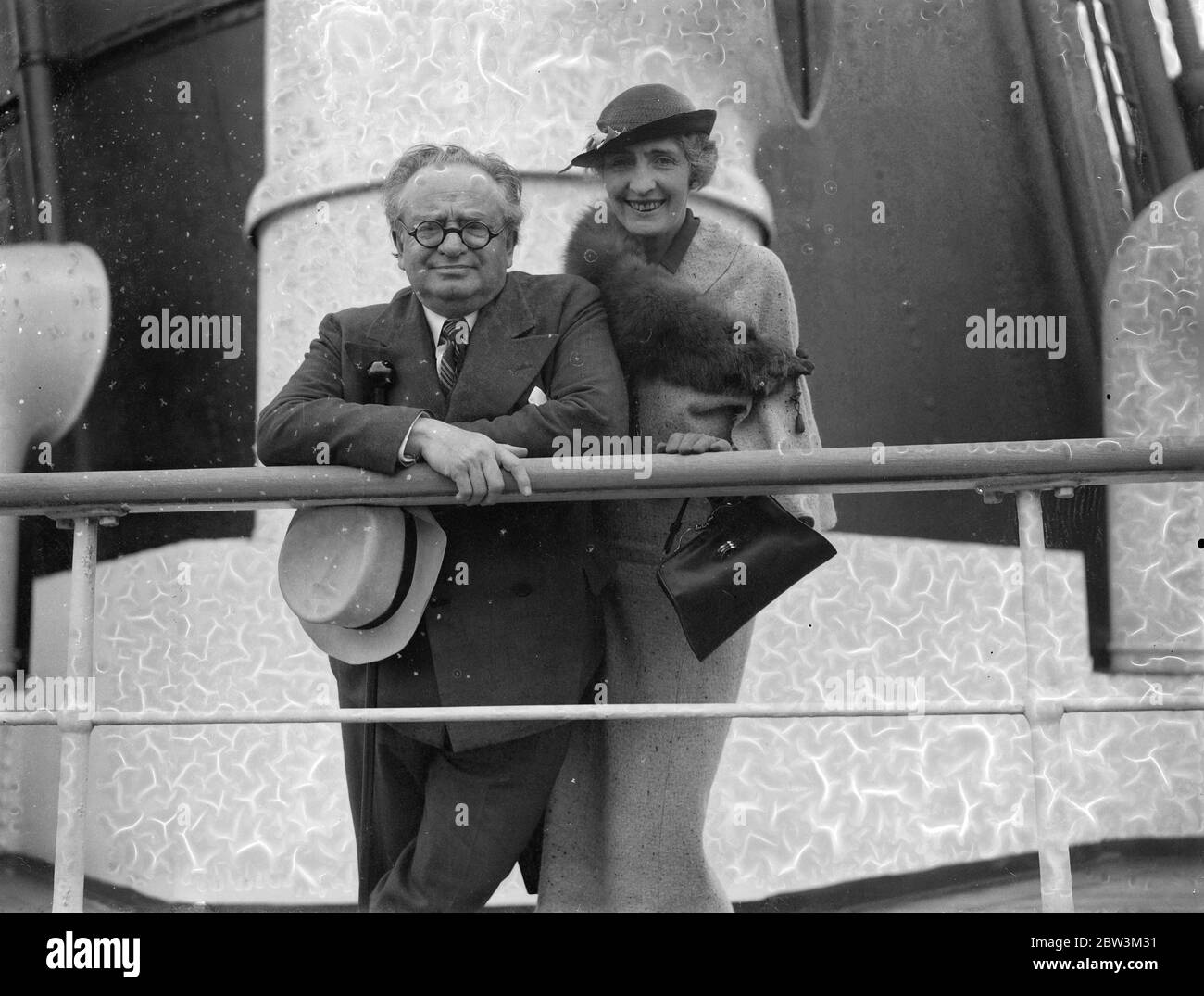 Mark Hambourg the famous pianist arrives iat Southampton after his ...