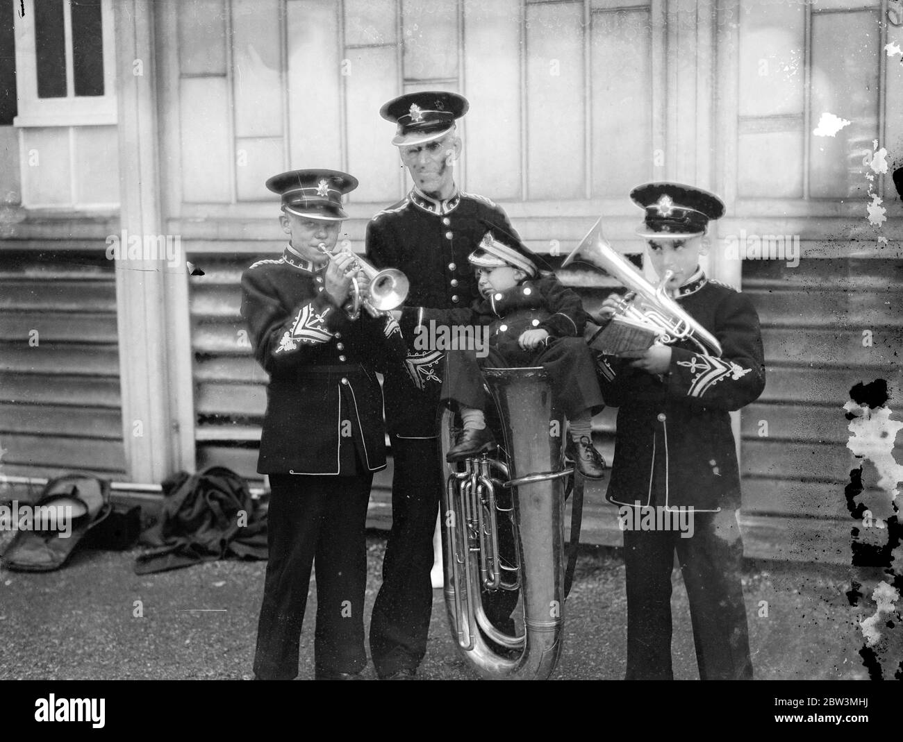 Grandfather and grandson compete in National Band contest at Crystal ...